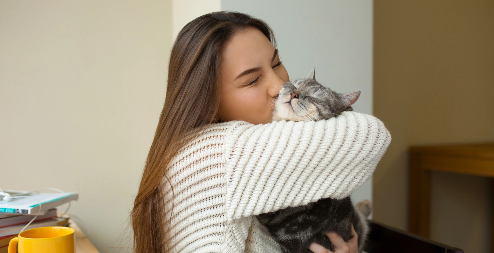 Día Mundial de Abrazar a tu Gato 4 de Junio